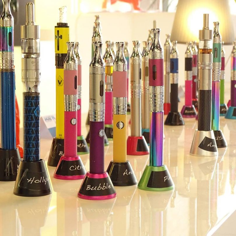 La cigarette électronique connectée séduit de plus en plus